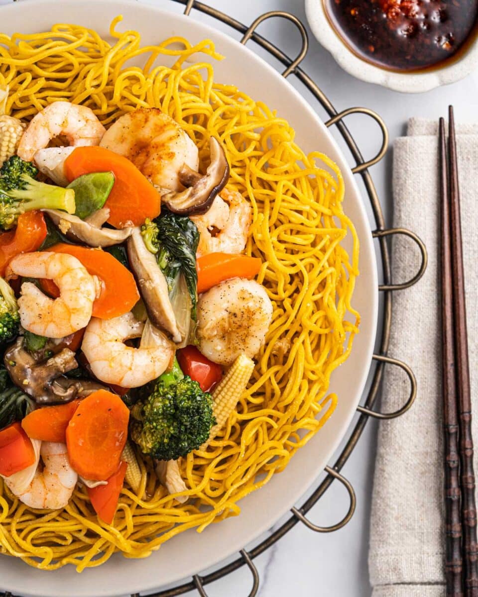 Mì Xào Giòn (Crispy Pan Fried Noodles with Seafood) | Savory Sweet Spoon