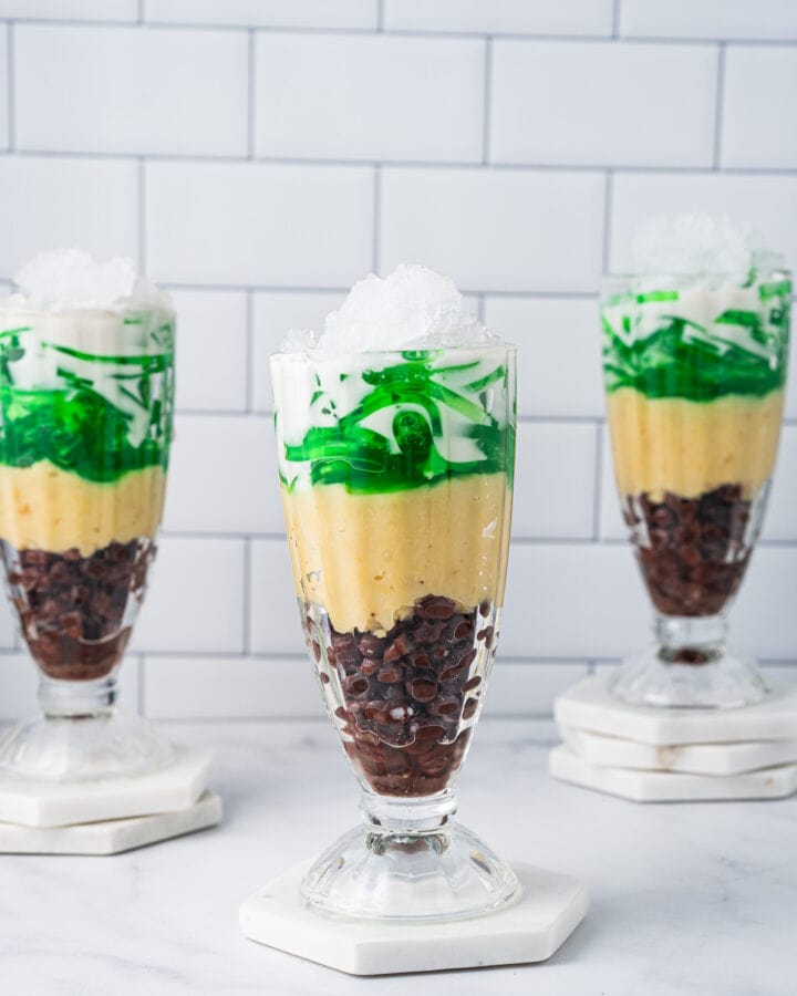 Chè Ba Màu (Vietnamese Three Color Dessert) | Savory Sweet Spoon