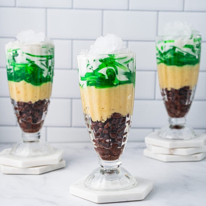 Chè Ba Màu (Vietnamese Three Color Dessert) | Savory Sweet Spoon