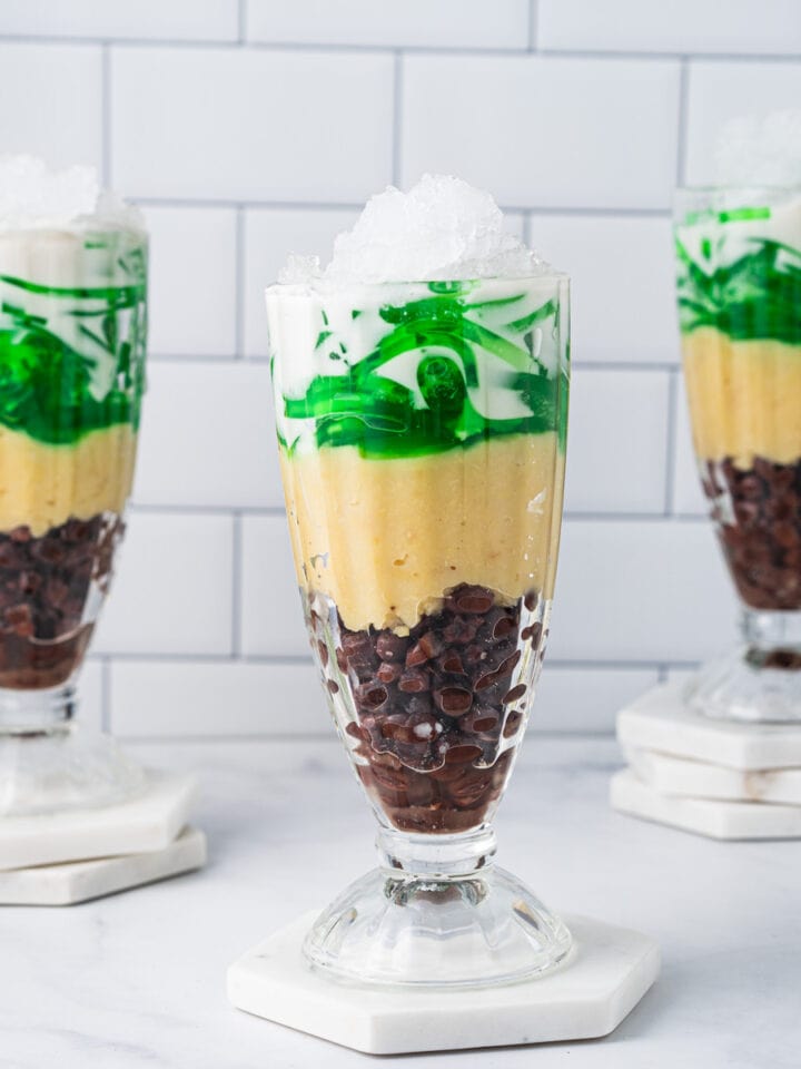 Chè Chuối (Vietnamese Banana Coconut Tapioca Pudding) | Savory Sweet Spoon