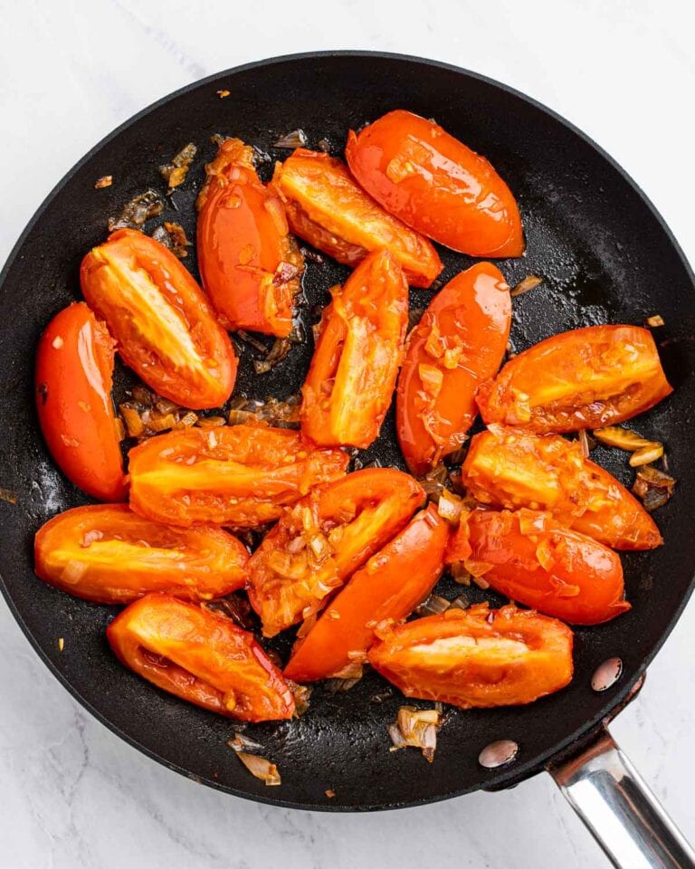 Easy 30-Minute Bún Riêu (Vietnamese Crab Noodle Soup) | Savory Sweet Spoon