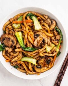 Yaki Udon (Japanese Stir Fried Udon) | Savory Sweet Spoon